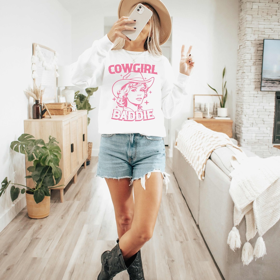 Cowgirl Baddie Sweatshirt, Cowgirl Clothes, Western Outfit, Oversized ...