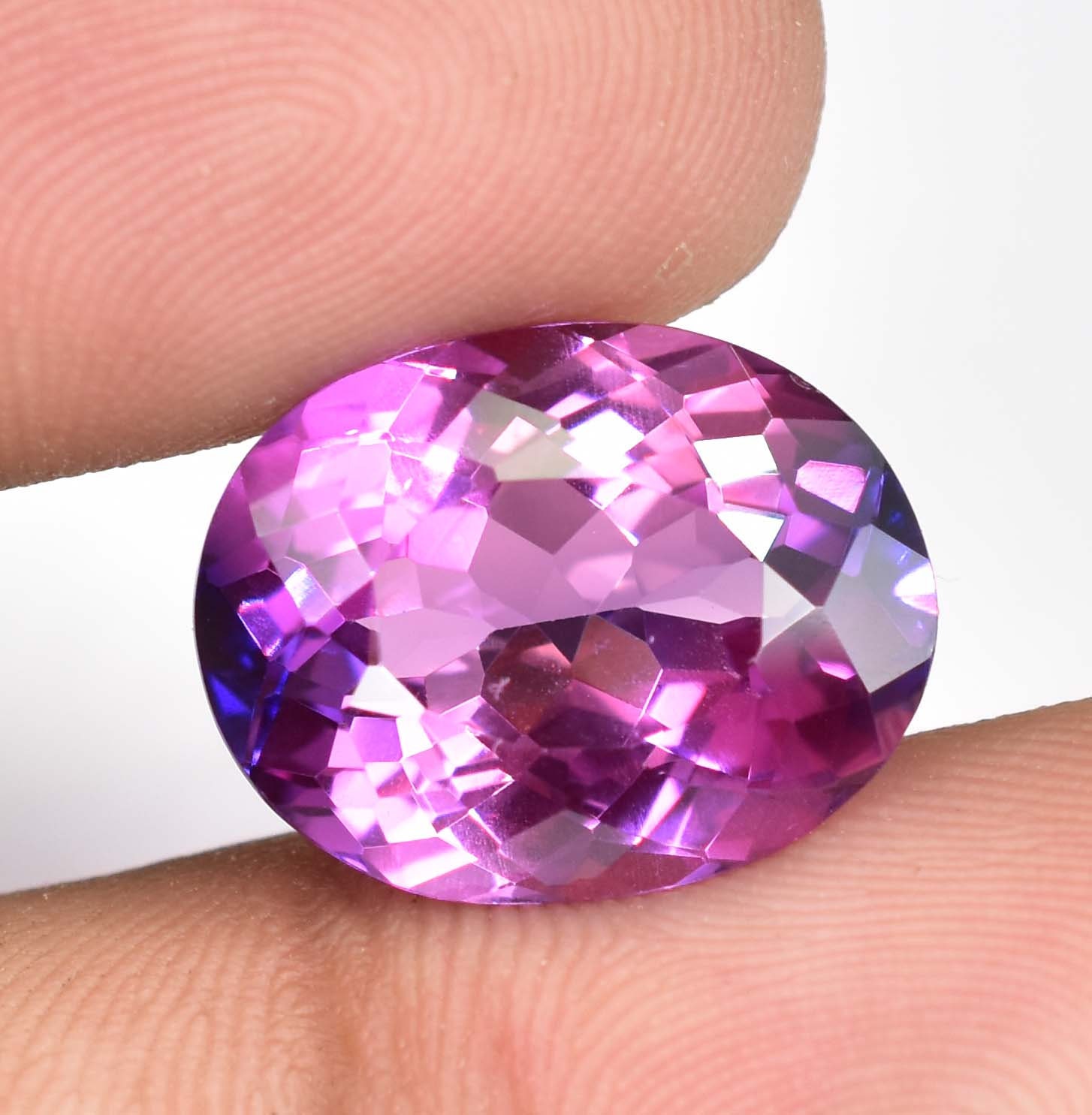 17 X 14 MM Flawless 16.55 Ct Triple Color Purple Blue and Pink Ceylon ...