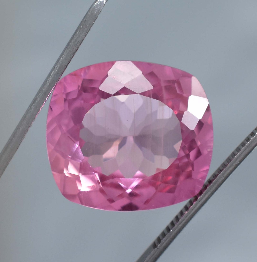 19 X 17 MM Flawless 26.45 Ct Bi-color Padparadscha Sapphire (GIT ...