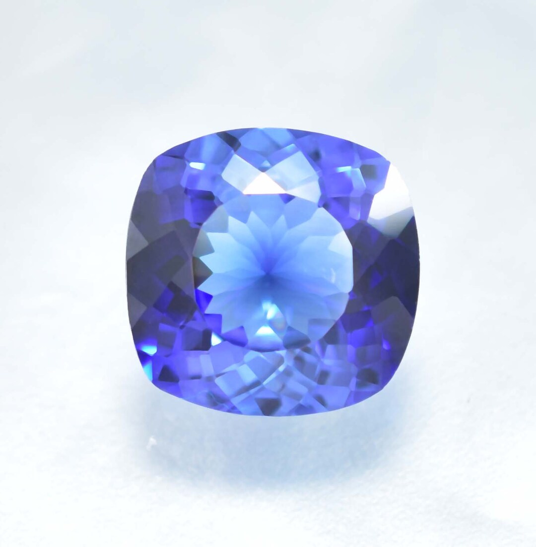 18 X 18 MM Royal Blue Sapphire AAA+ 25.60 Ct Natural Inc Blue Color ...