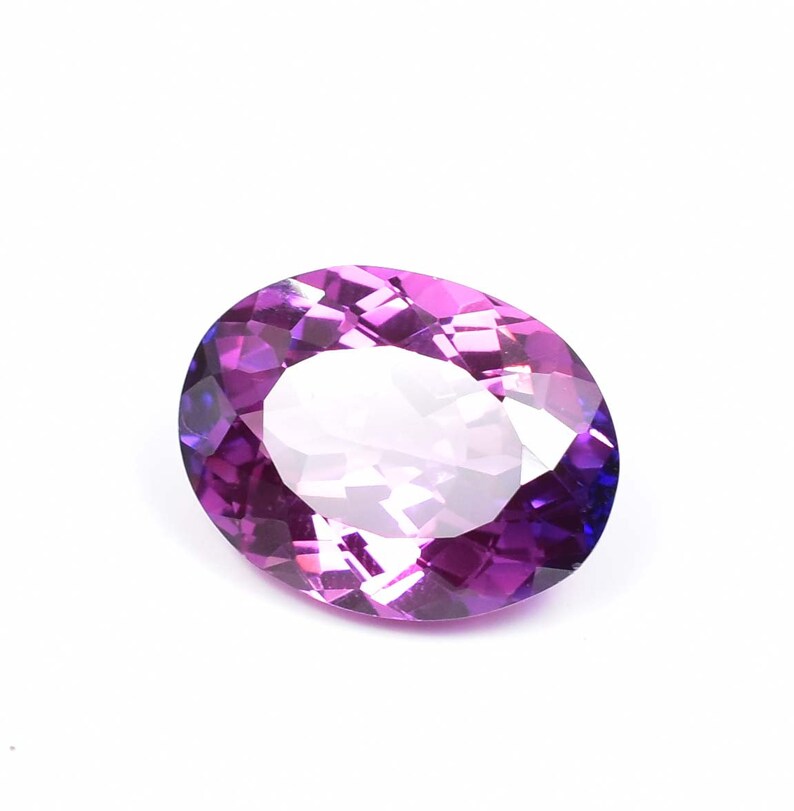 18 X 14 MM Flawless 18.90 Ct Triple Color Purple Blue and Pink Ceylon ...