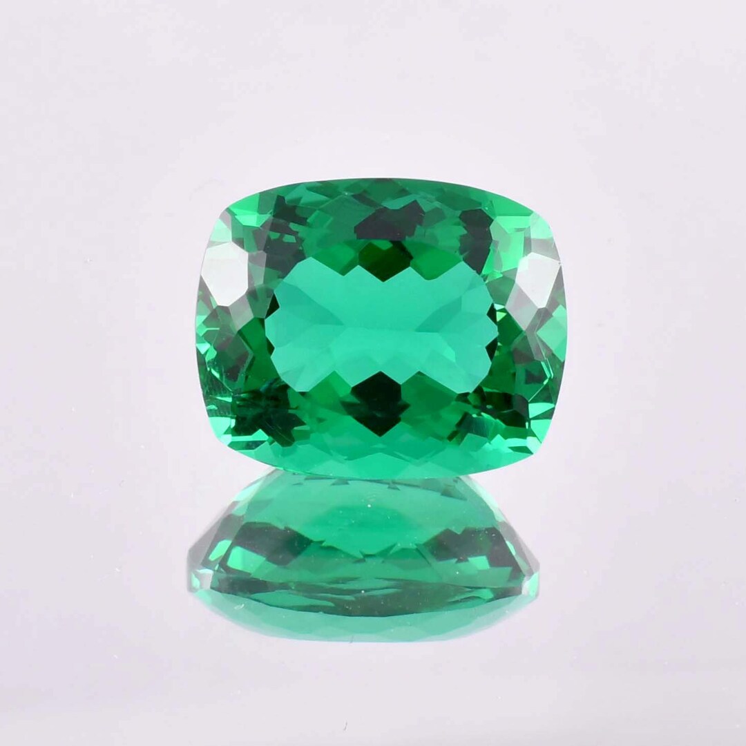 16 X 12 Mm FLAWLESS GRADE 18.05 Ct 100% Natural Green Zambian Emerald ...