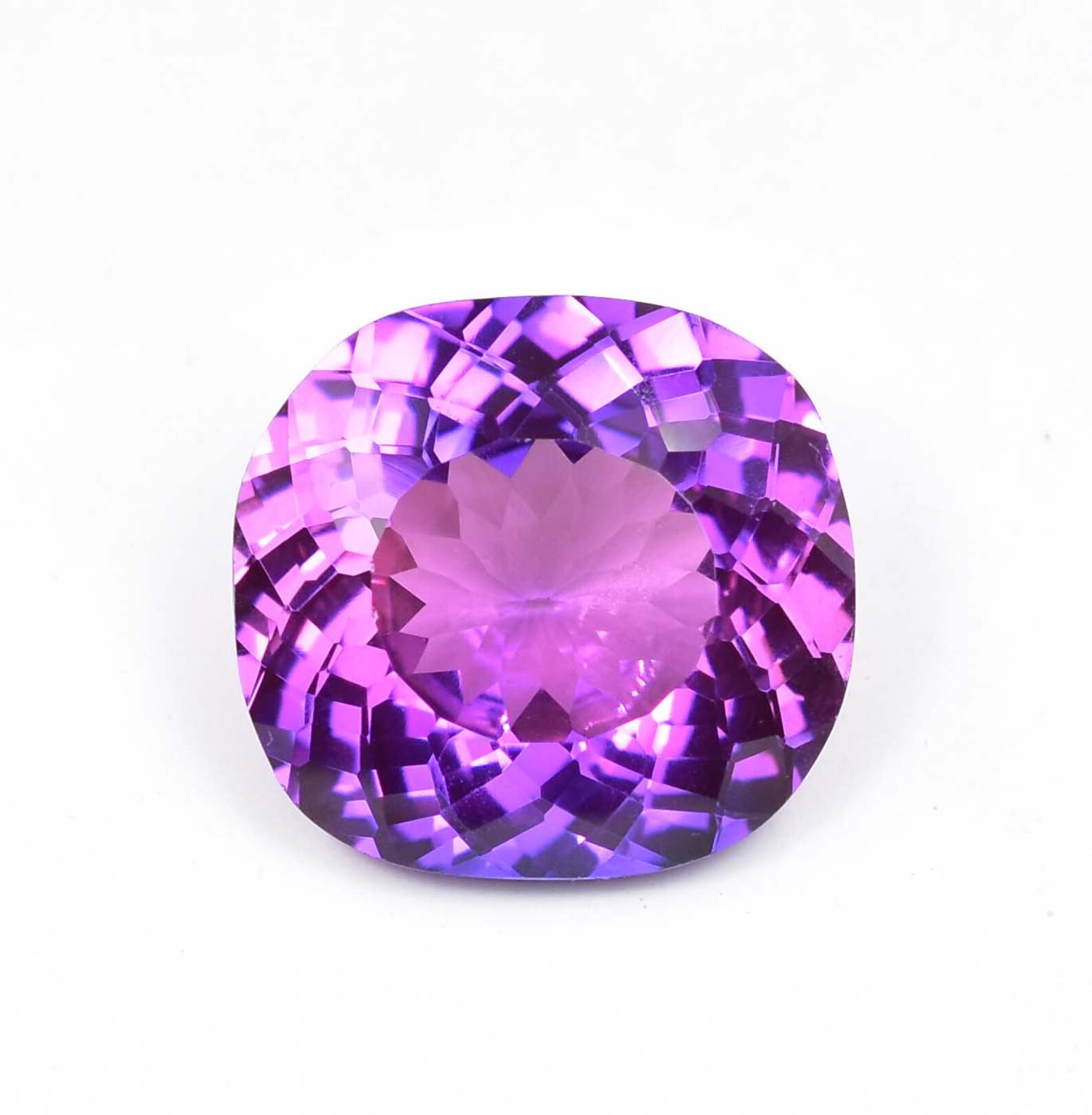 18 X 18 MM Flawless 25.60 Ct Triple Color Purple Blue and Pink Ceylon ...
