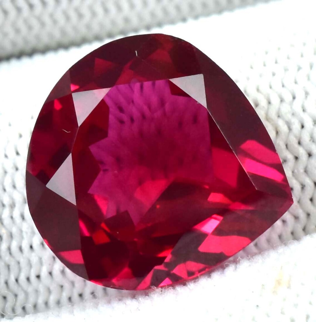 14 X 14 MM AAA+ 10.90 Ct Very Rare Natural Red Painite Heart Cut ...