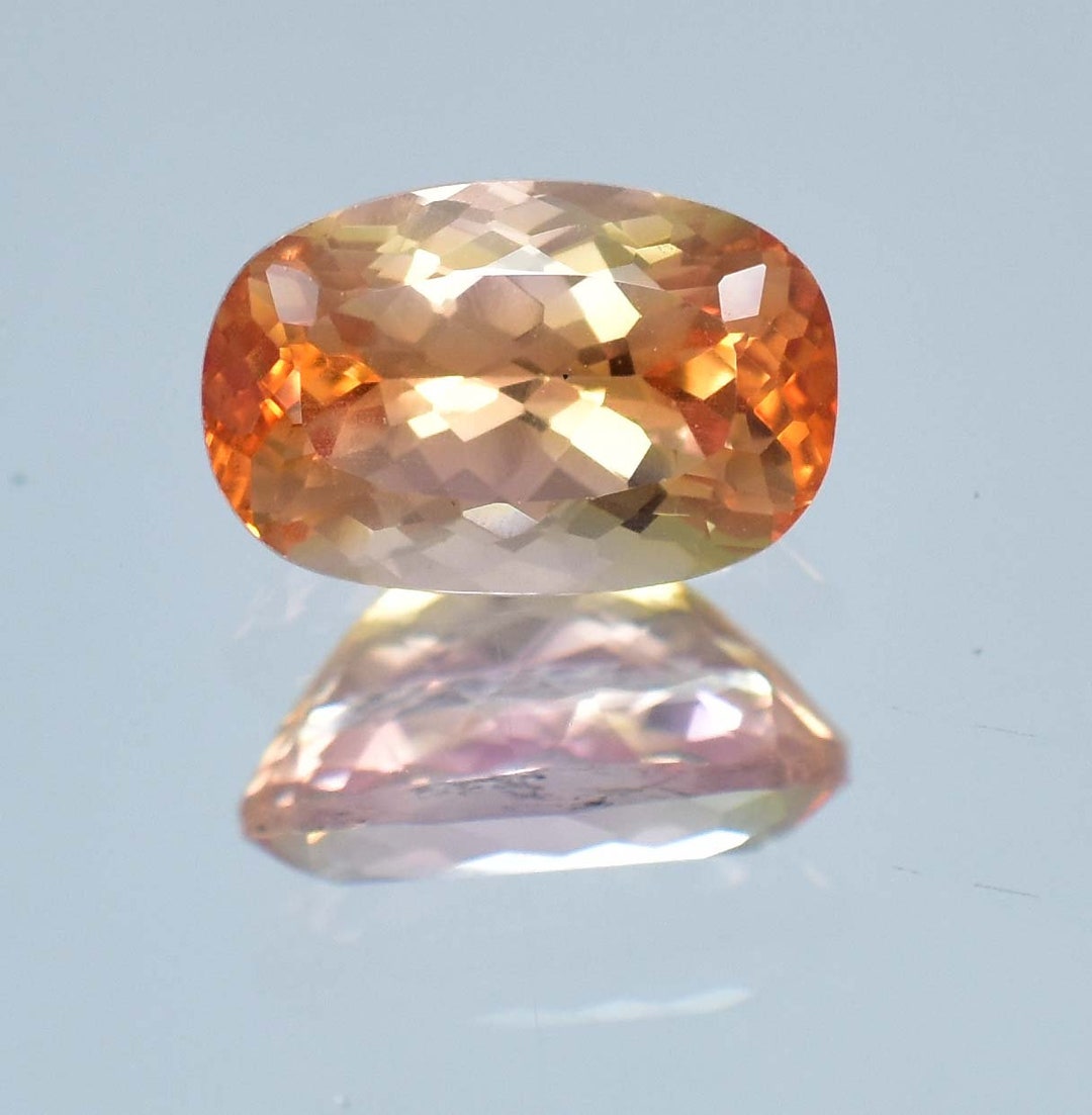 14 X 9 MM 8.40 Ct Flawless Bi-color Padparadscha Sapphire GIT Certified ...