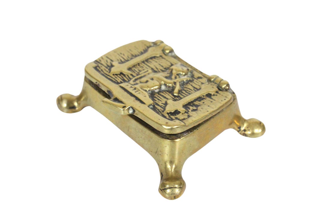 Small Edwardian Footed Trinket Box in Solid Brass With Cat and Fiddle ...