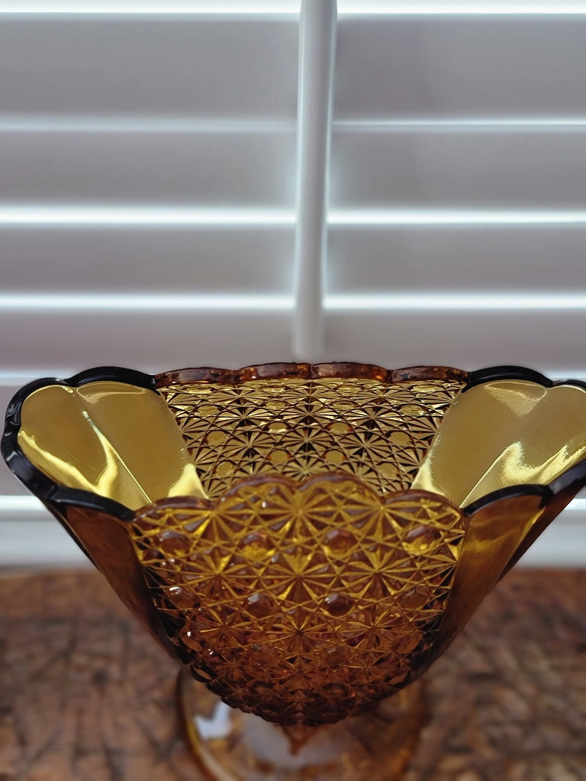 Amber Daisy and Button Fan Vase - Etsy