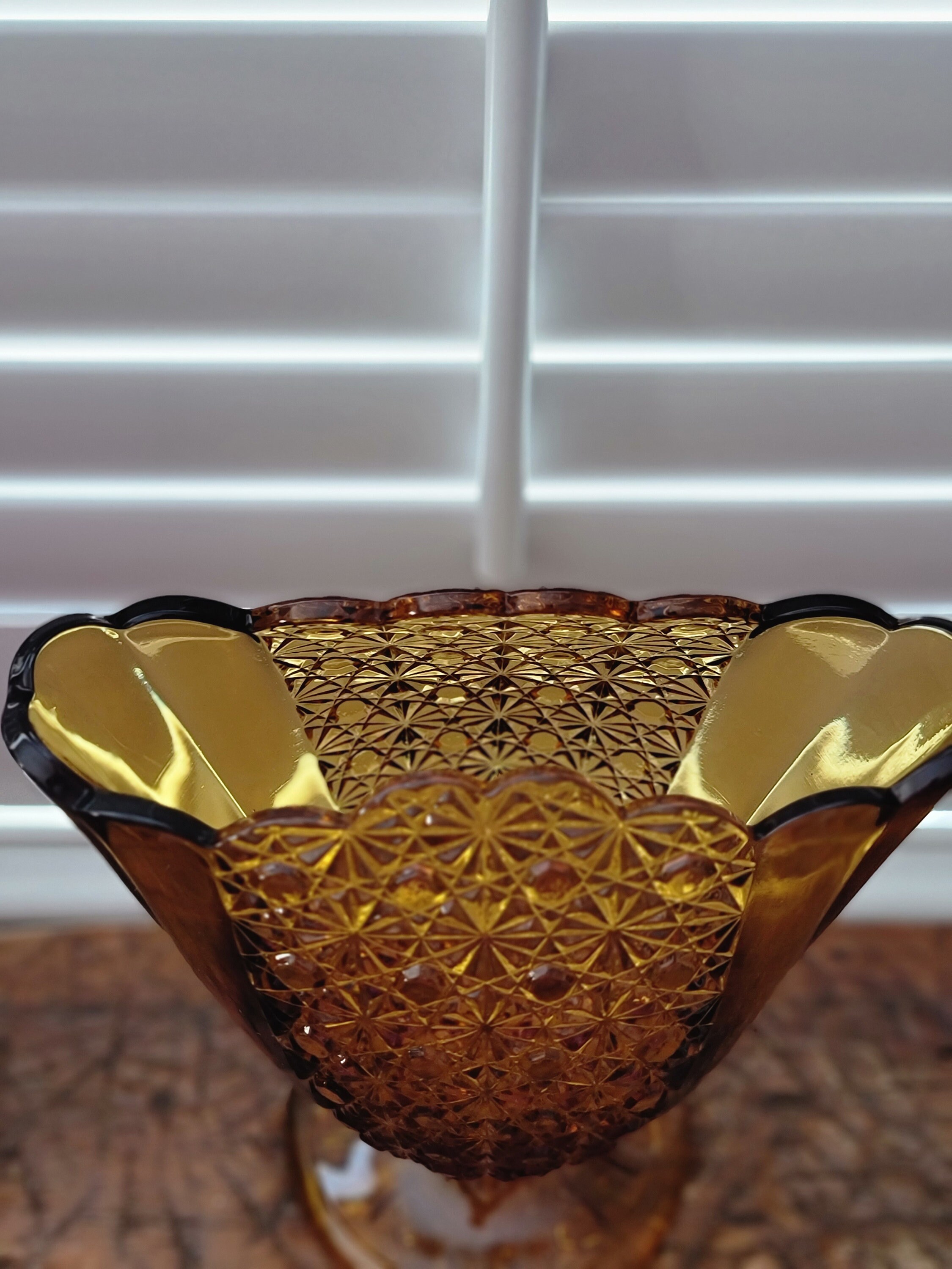 Amber Daisy and Button Fan Vase - Etsy