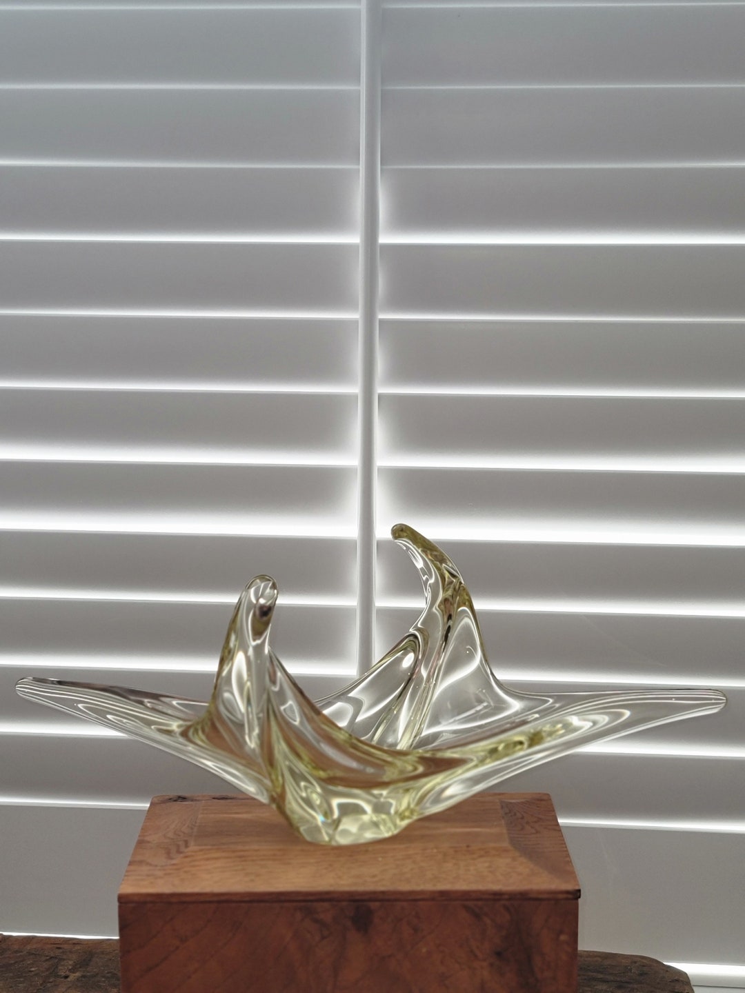 Pale Yellow Glass Centerpiece - Etsy
