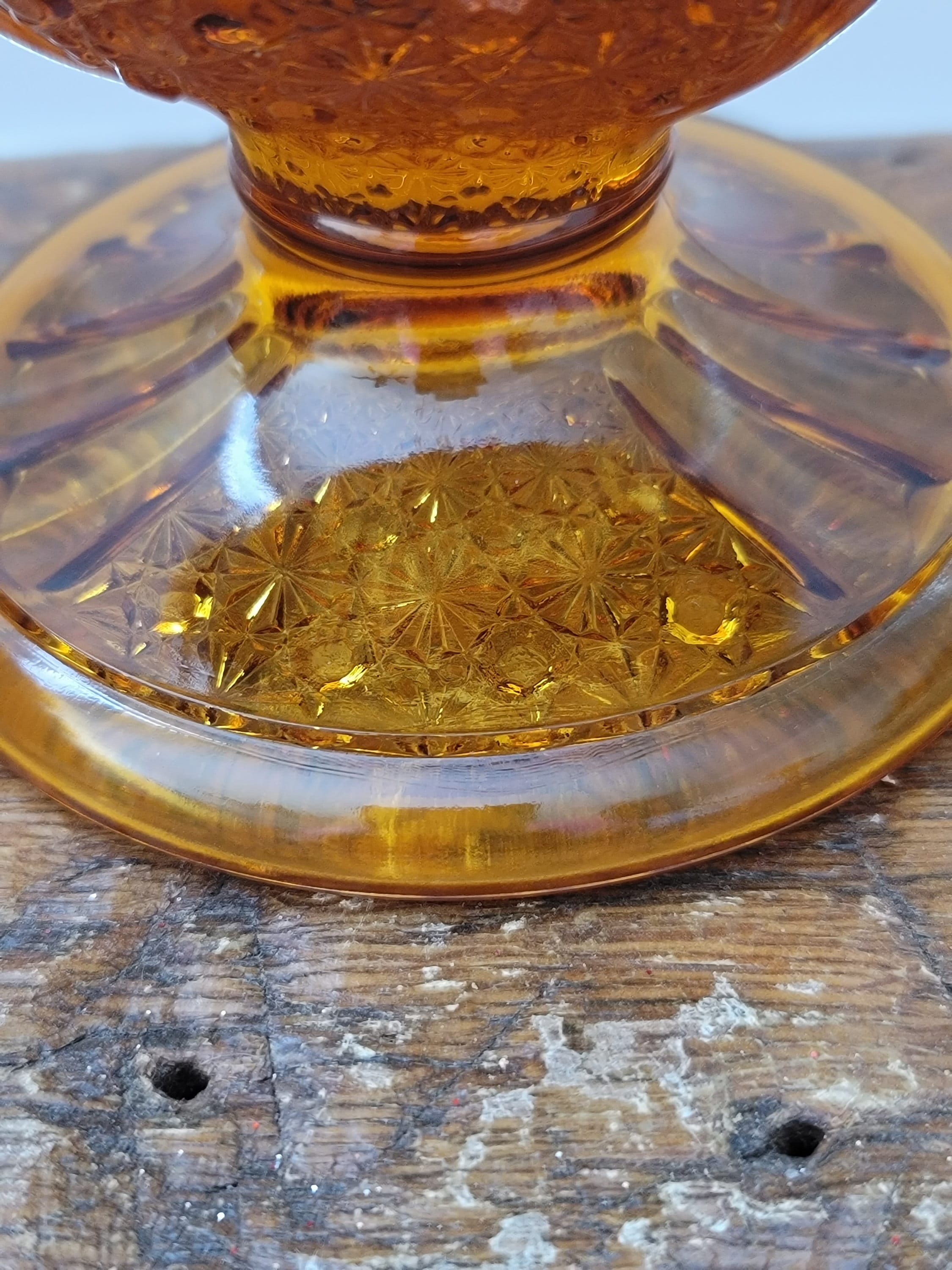 Amber Daisy and Button Fan Vase - Etsy