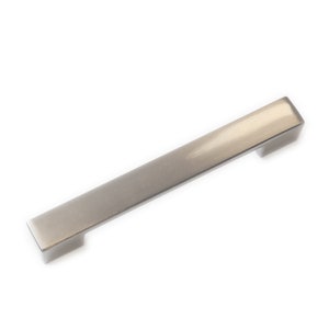 Brushed Nickel Kitchen Cabinet Square Chunky Angular D Handle 160mm ...