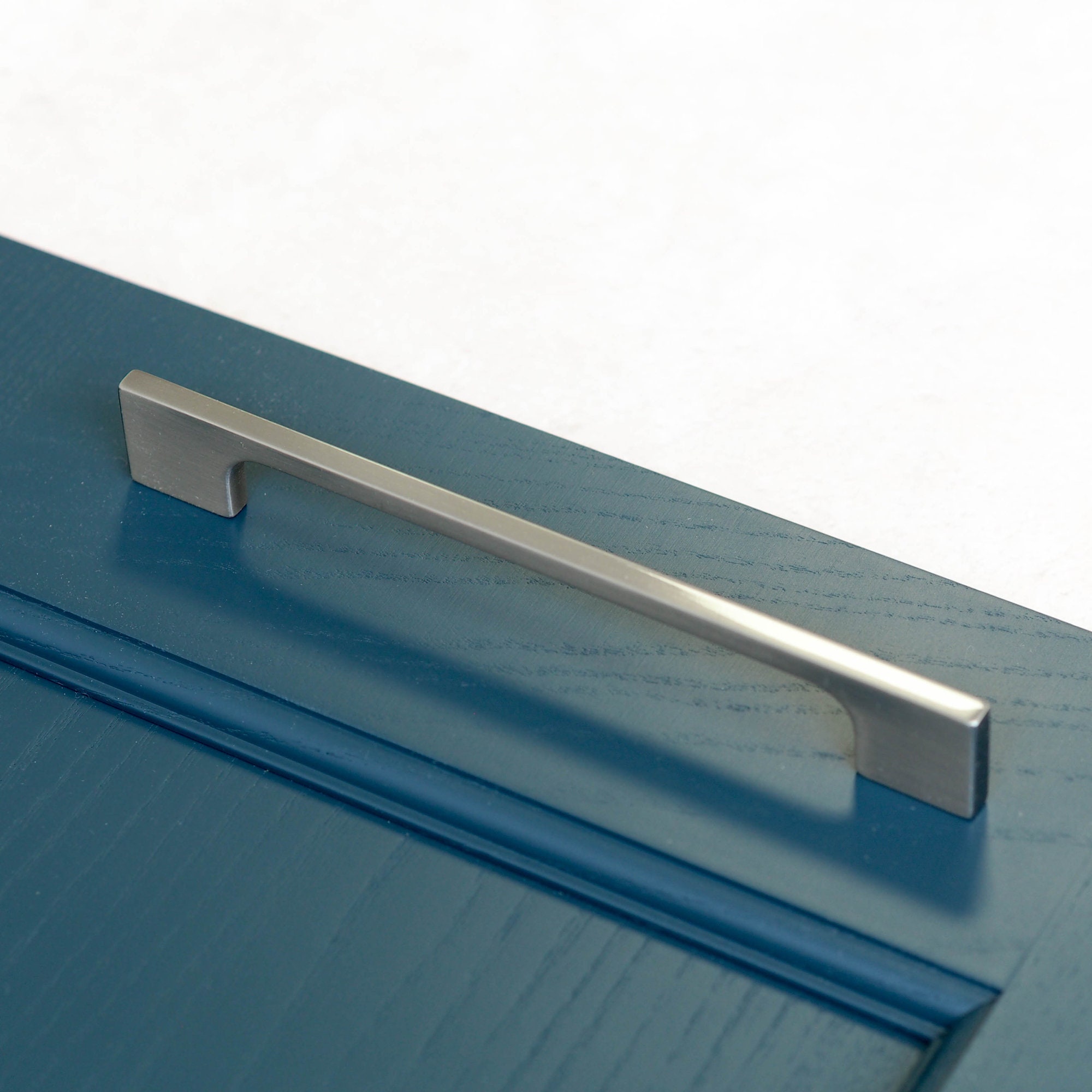 Brushed Nickel Kitchen Cabinet Slim Handle 128mm Pull Bedroom Bathroom ...