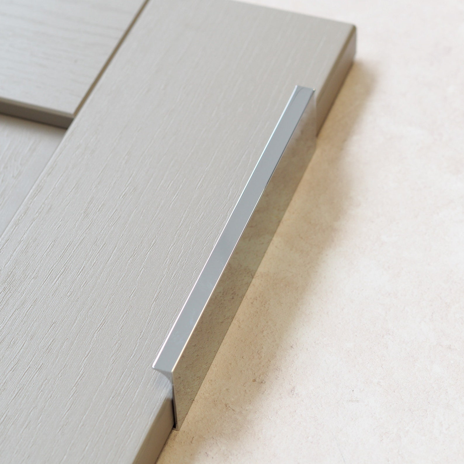 Polished Chrome Kitchen Cabinet Edge Mount Lip Pull Handle 160mm ...
