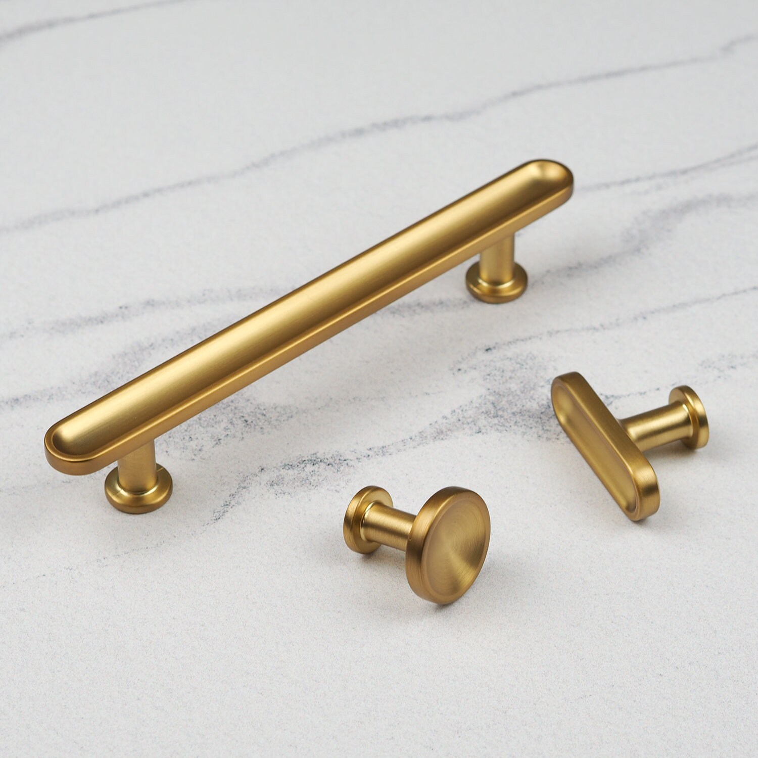 Brushed Brass Modern Grooved Cabinet Handle 128mm & Matching Knob Pulls ...