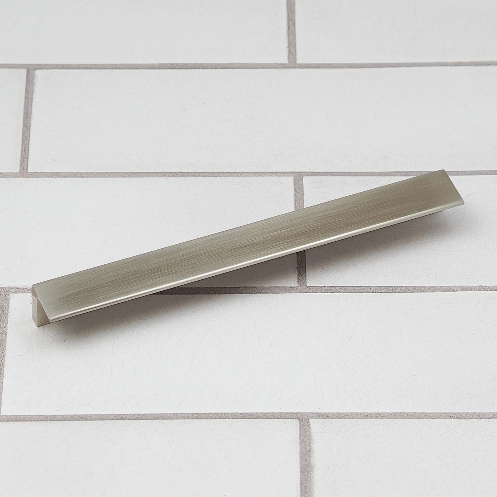 Nickel L Shaped Handle Modern Rear Fix 160mm Silver Cabinet Pull ...