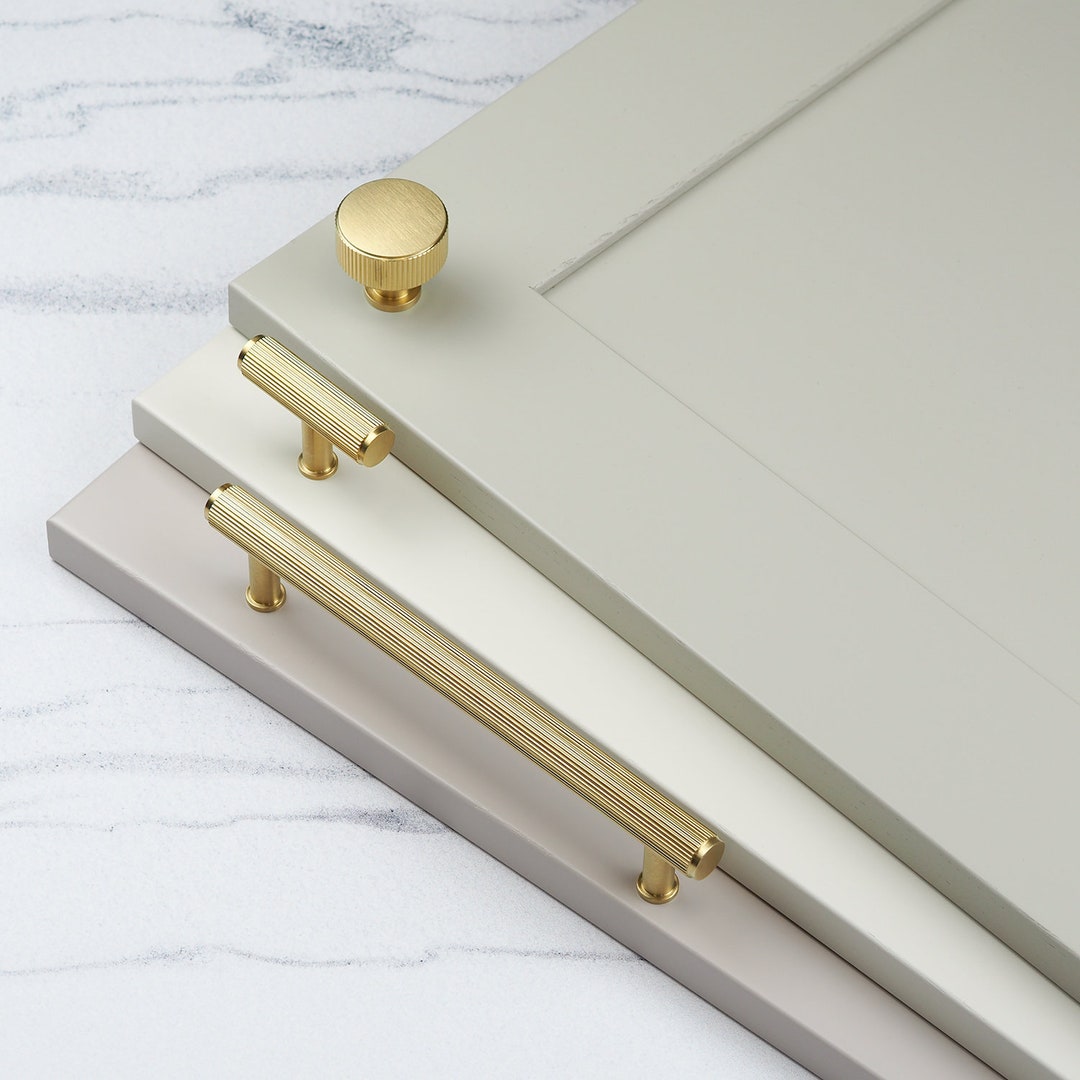 Satin Brass Reeded Kitchen Cabinet T Bar Handles 128mm 160mm 224mm ...