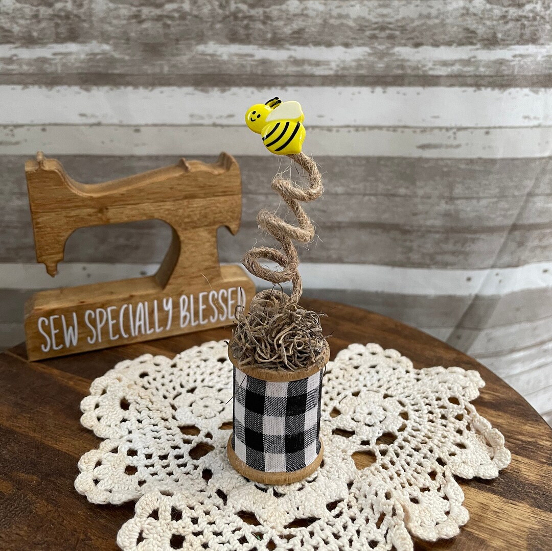 Vintage Spool With Bee/ Buffalo Plaid/ Bee Theme/bumble Bee/ - Etsy