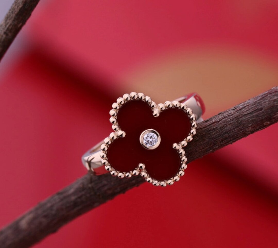 Luck Van Cleef and Arpels Symbol Alhambra Ring Gold Carnelian Diamond ...