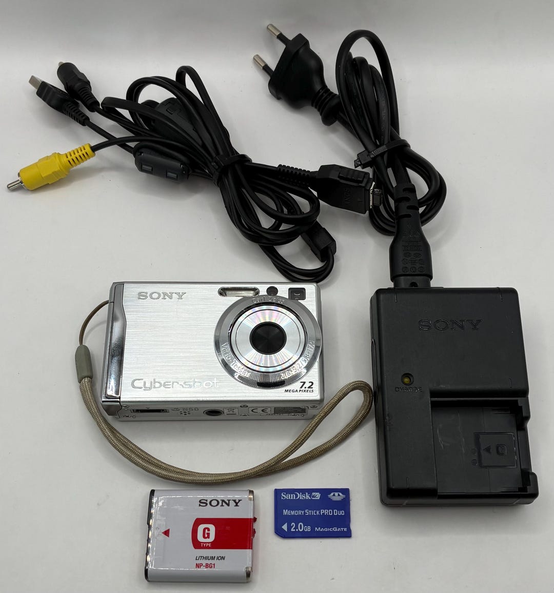 Sony Cyber-shot DSC-W80 - Compact Camera - Etsy