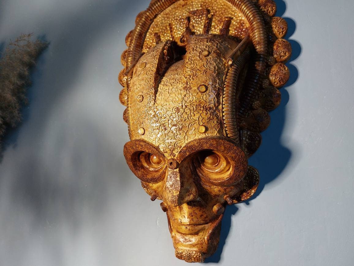 Steampunk Space Lord Sculpture: Acharon Striking Gold Accent and Alien ...