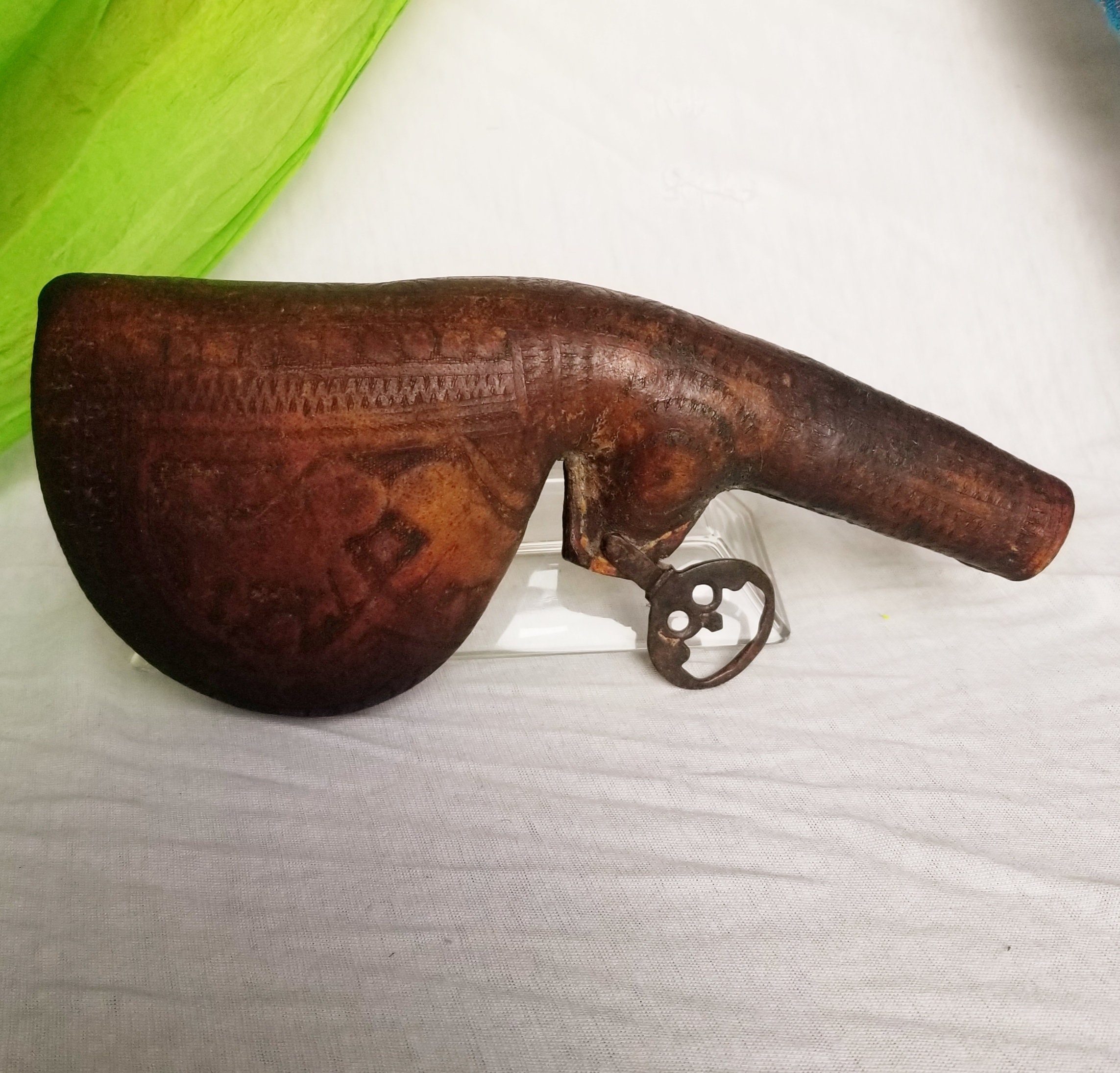 Gunpowder Flask 1700s Fire Flask Powder Flask 18th Century Collectors ...