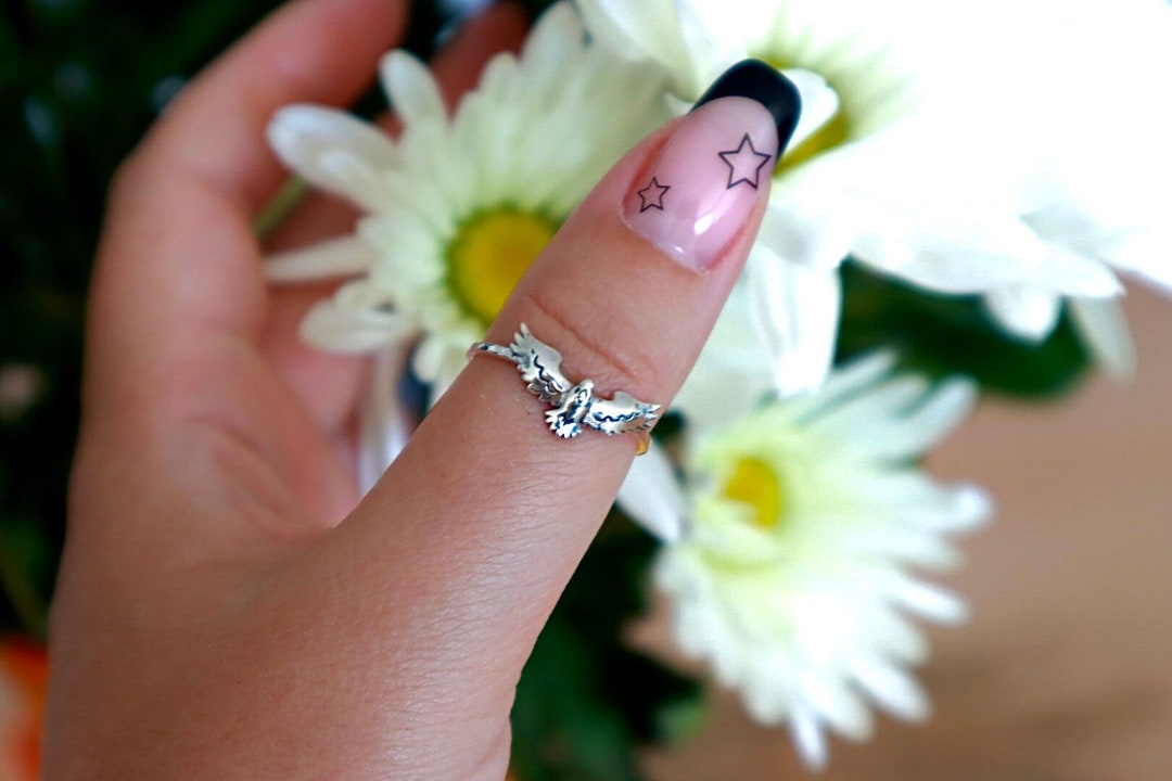 Sterling Silver Eagle Ring: Dainty Bird Hawk Ring - Etsy