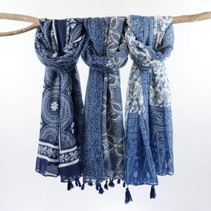 Pottery Blue White Floral Tassel Shawls Exotic Botanical Flowers Hoho ...