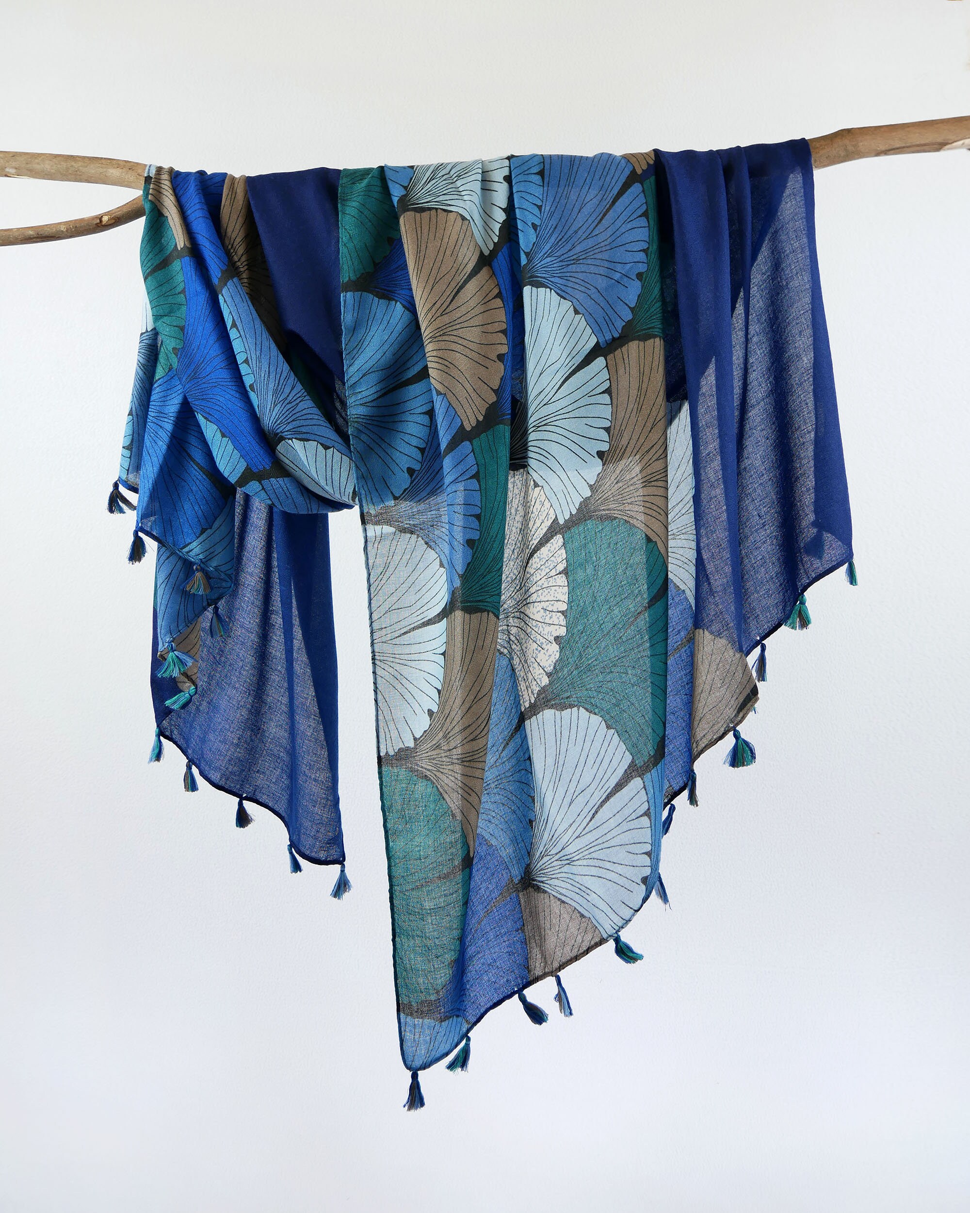 Green Ginkgo Leaves Woman Scarf Boho Botanical Tassel Shawl Long Scarf ...
