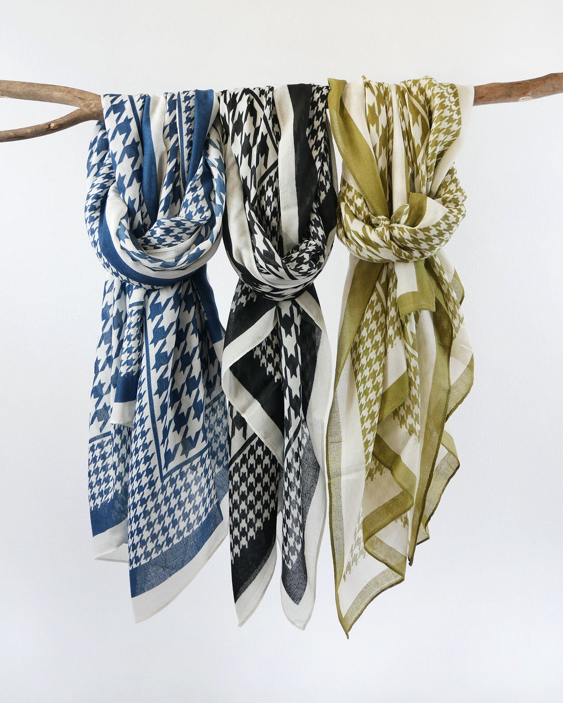 Black White Houndstooth Pattern Scarf Unisex Autumn Wrap Mothers Day ...