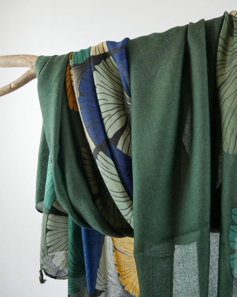 Green Ginkgo Leaves Woman Scarf Boho Botanical Tassel Shawl Long Scarf ...