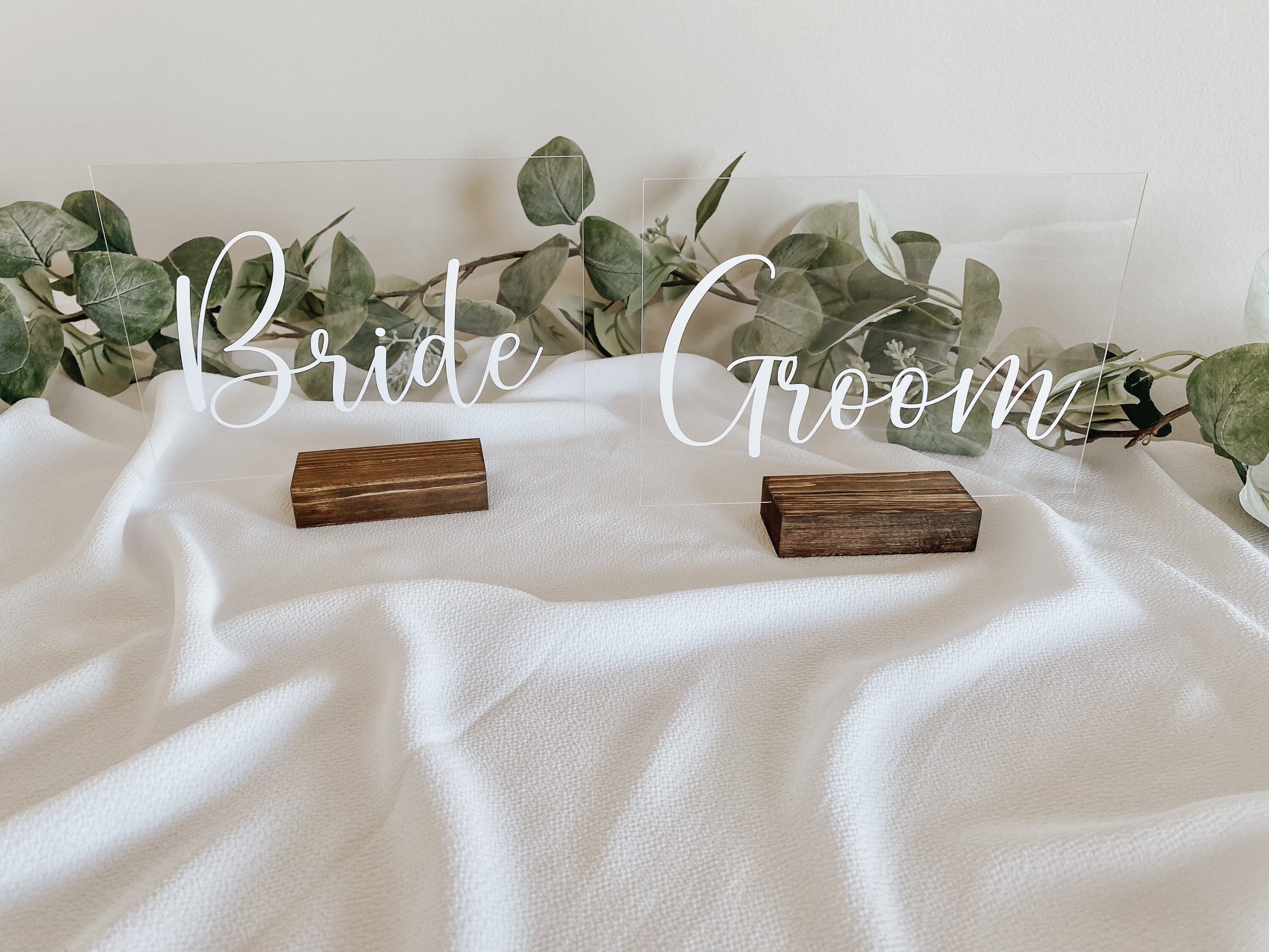 Bride and Groom Head Table Acrylic Wedding Sign, Mr and Mrs Wedding ...