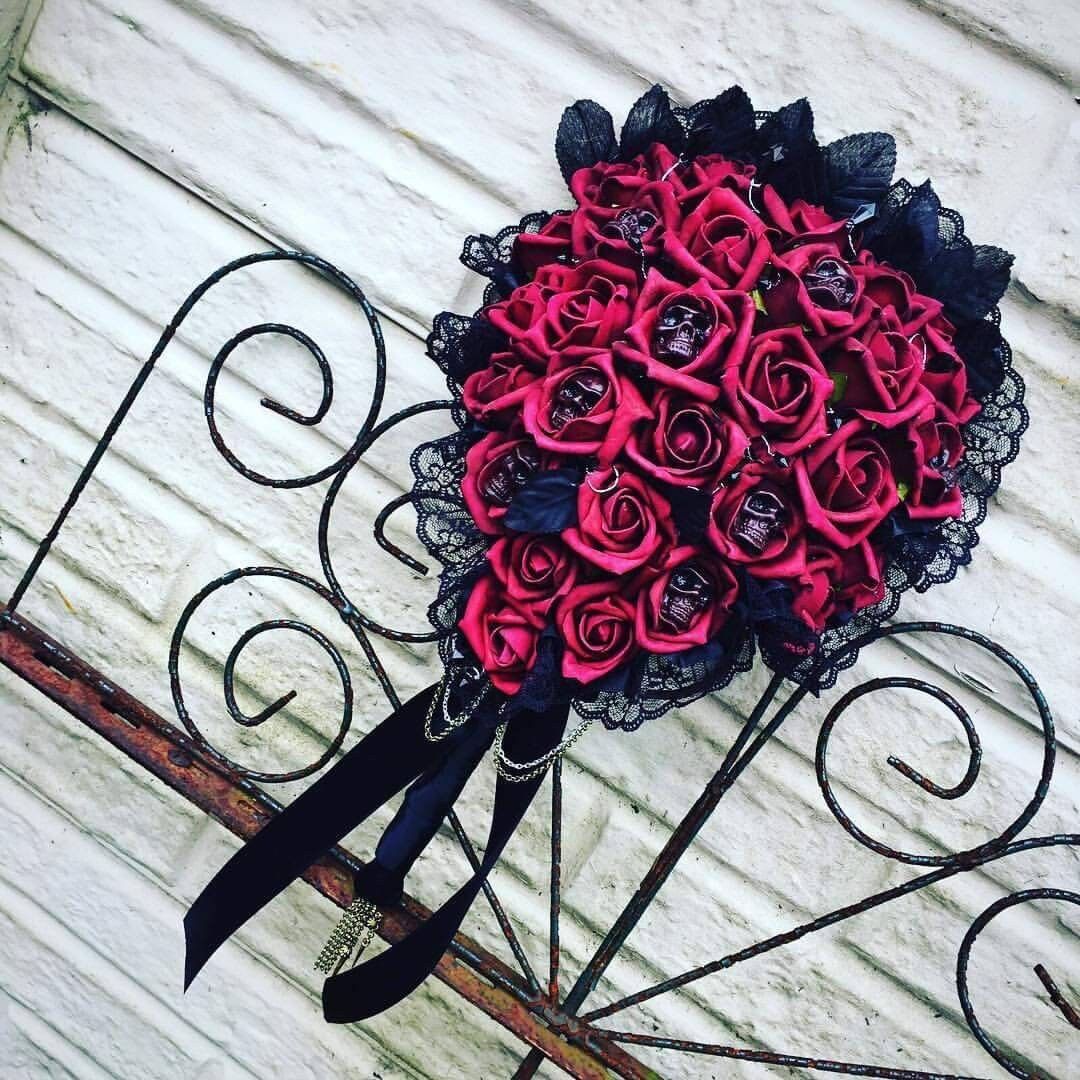 Skull Bridal Bouquet, Flat Pagaent Bride Flowers, Alternative Wedding ...