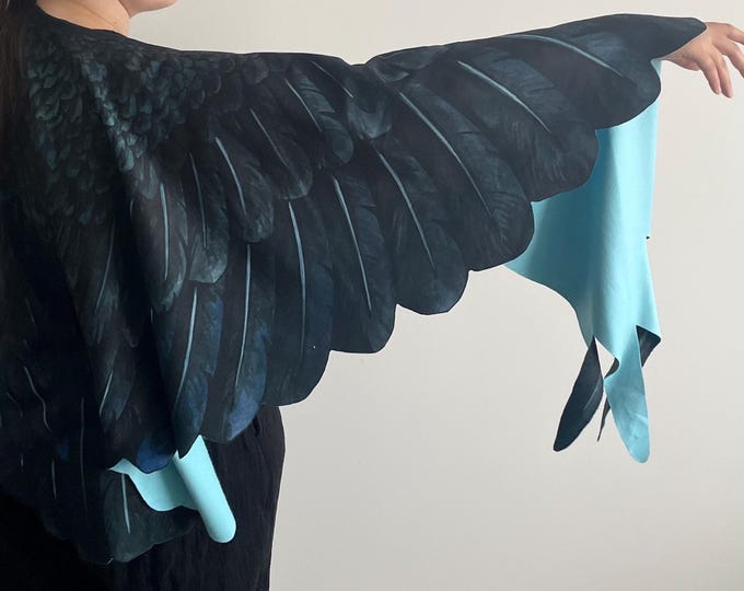 Wings Shoulder Shawl “raven” - Etsy