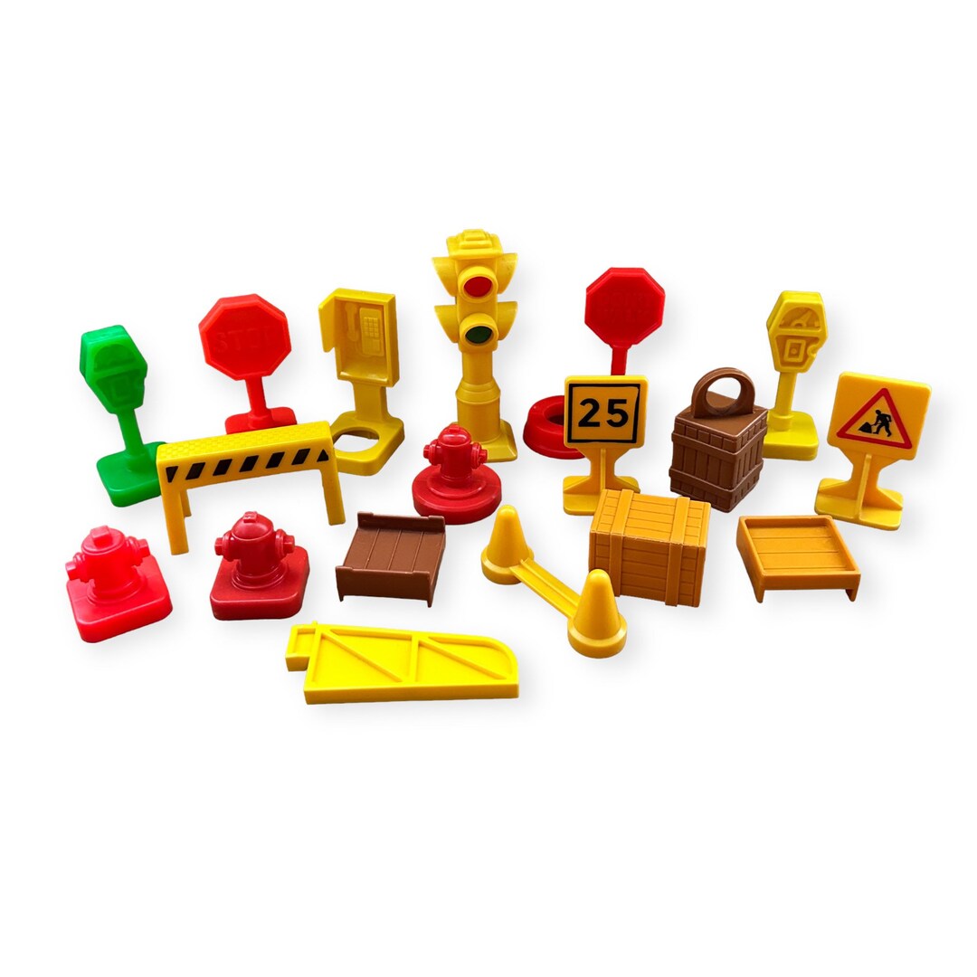 Vintage Fisher Price Little People Hydrant Barricade Pylon Stoplight ...