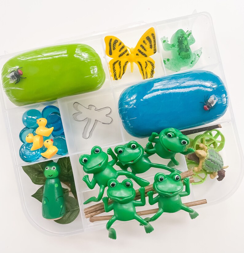 5 Green & Speckled Frogs Playdough Kit - Etsy