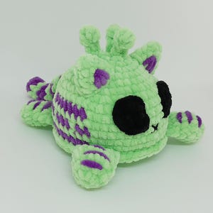 Crochet Alien Cat Plushie: Handmade Stuffed Extraterrestrial Kitty Toy ...