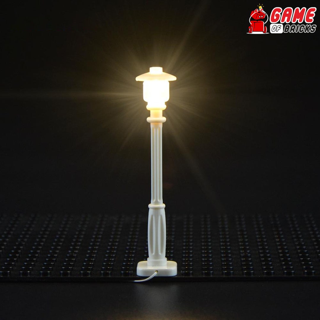 Game of Bricks LED Lamp Post for LEGO® warm Light - Etsy