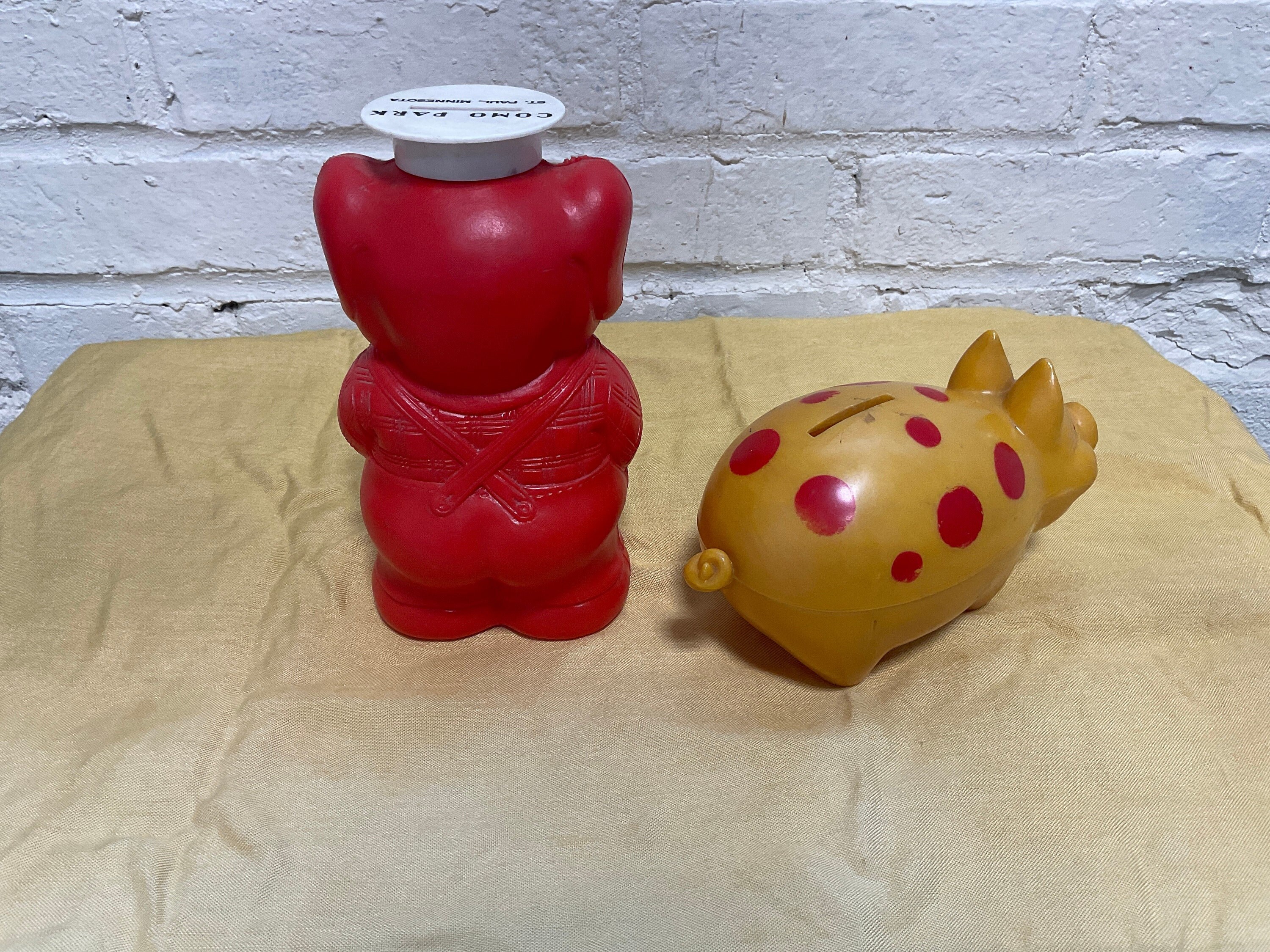 Vintage Collectable Banks - Etsy