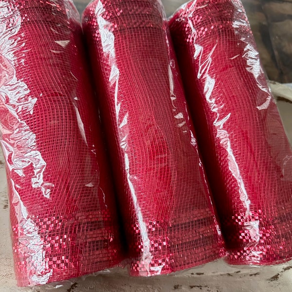 Red Mesh Wreath - Etsy