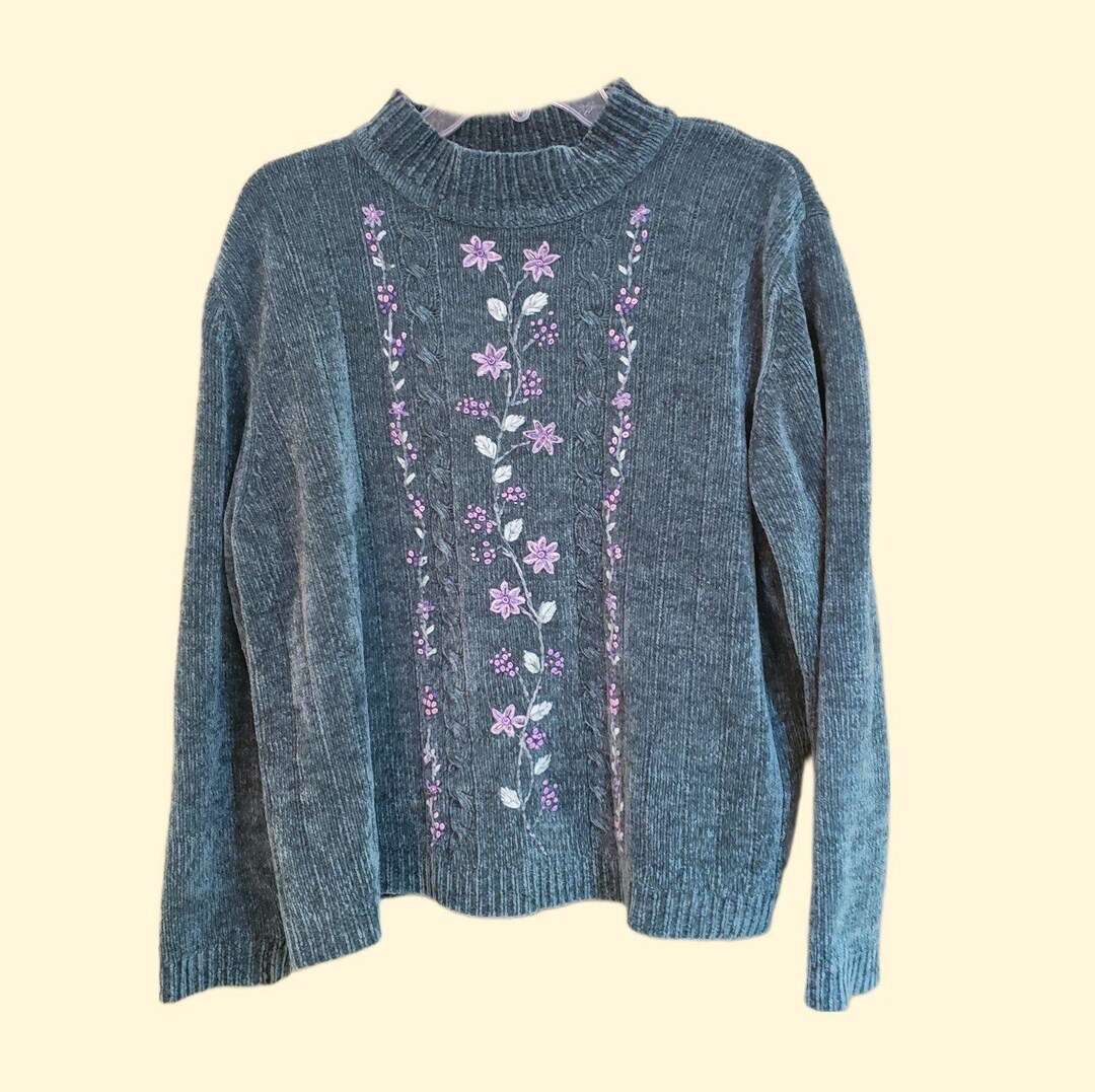 90s Cottagecore Grandmacore Green Embroidered Sweater Purple Flowers - Etsy