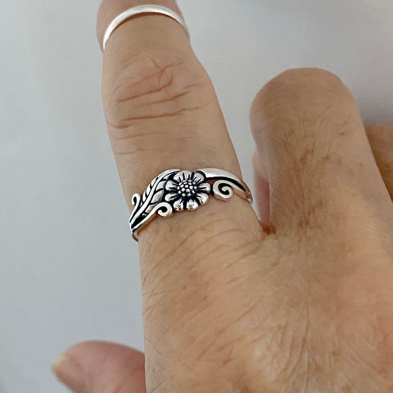 Sterling Silver Sunflower Ring: Dainty Floral Band, Oxidized Finish - Etsy