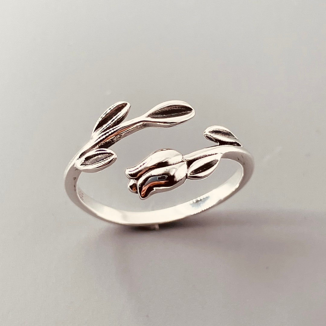 Sterling Silver Tulip Ring: Dainty Floral Band, Oxidized Finish - Etsy