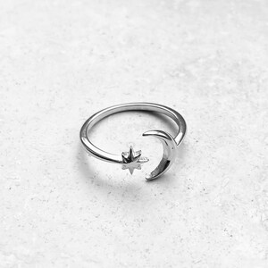 Sterling Silver Moon and Star Toe Ring, Crescent Moon Toe Ring, Twinkle ...