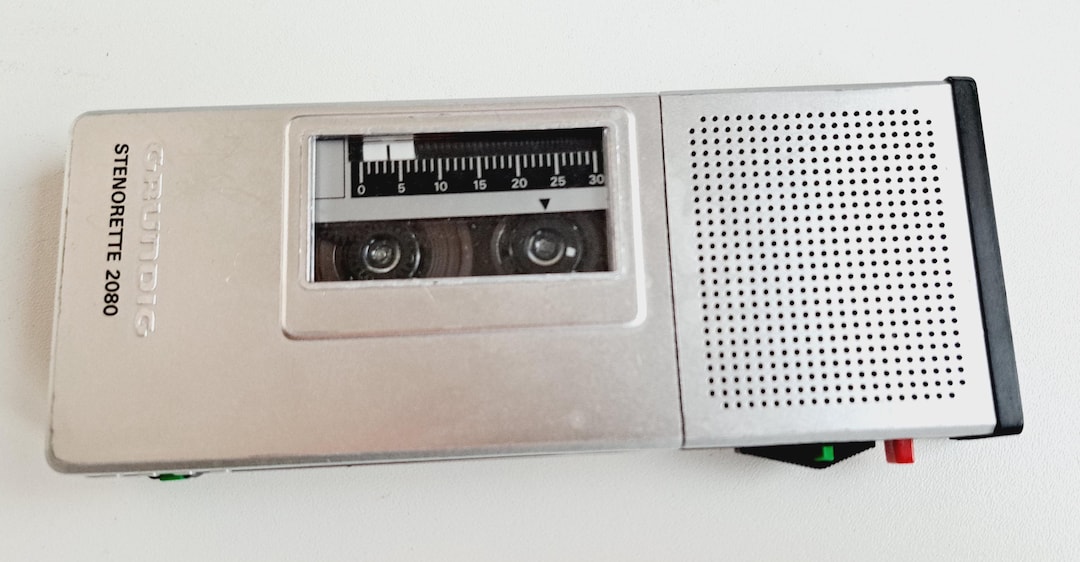 Grundig Stenorette 2080 Silver Dictation Machine Steno-cassette 30 ...