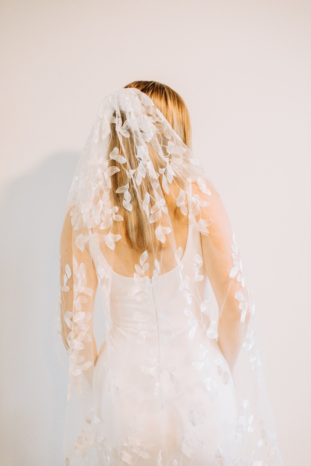 Elizabeth - Embroidered Wedding Veil, Floral Wedding Veil, Romantic ...