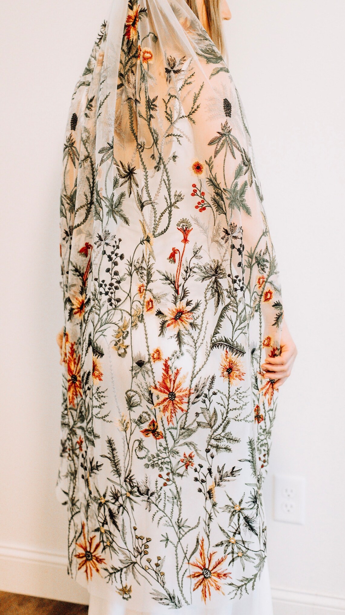 Ariel Veil - Lace Veil, Tropical Flower Veil, Hawaiian Flower Veil ...