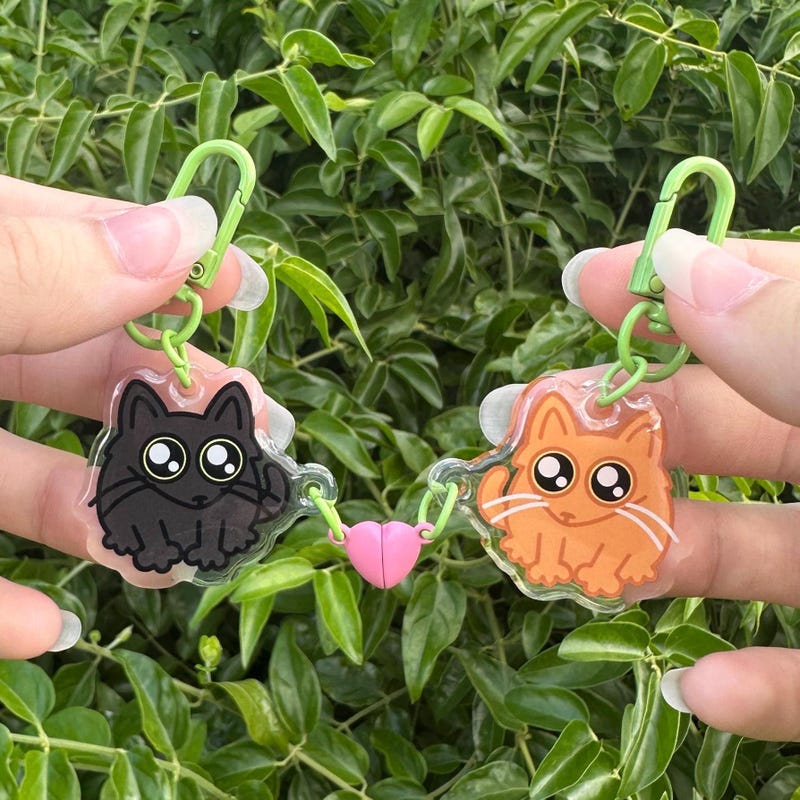 Silly Couple Keychain - Etsy