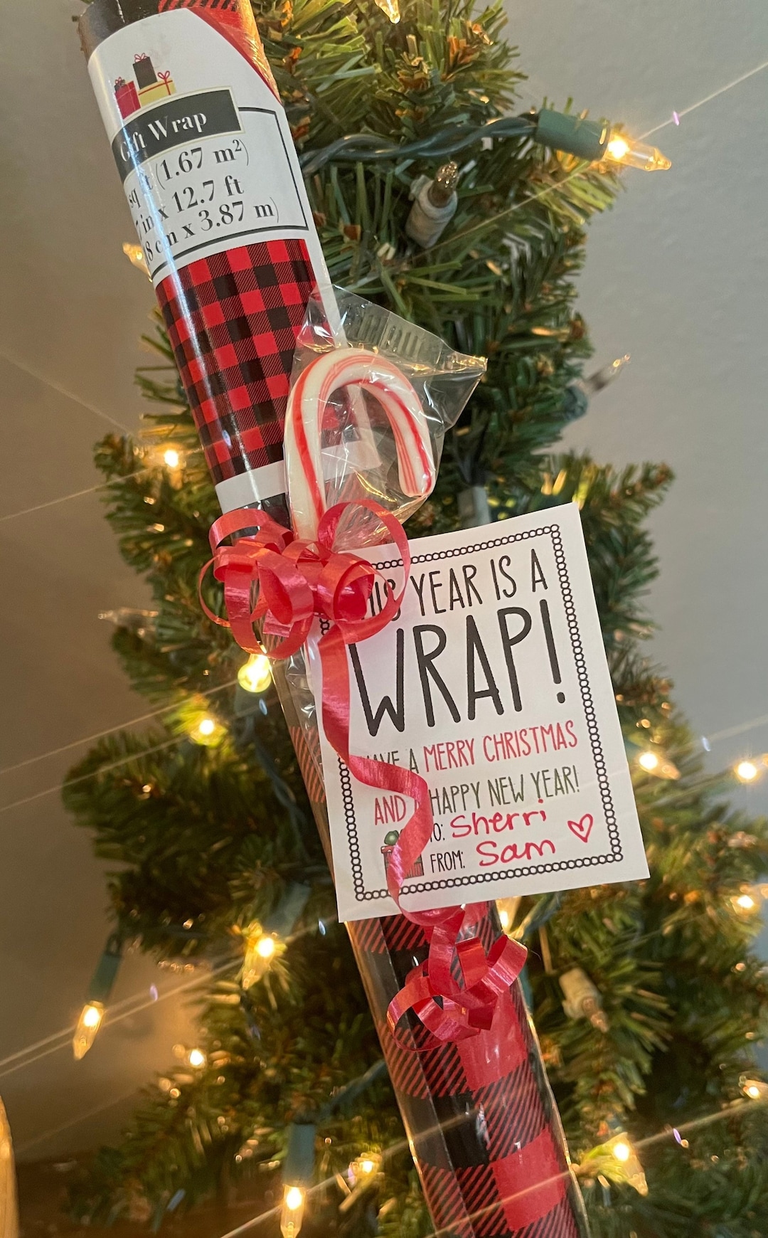This Year is a WRAP Gift Tag - Wrapping Paper Christmas & New Year Gift ...