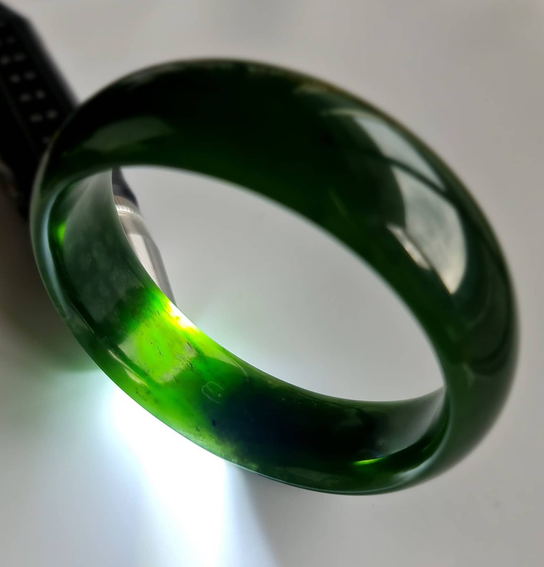Beautiful New Zealand Jade Bangle - Etsy