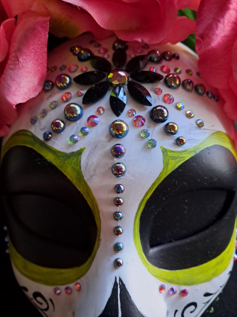 Day of the Dead Catrina Mask (dia De Los Muertos) / Light Grey With Hot ...